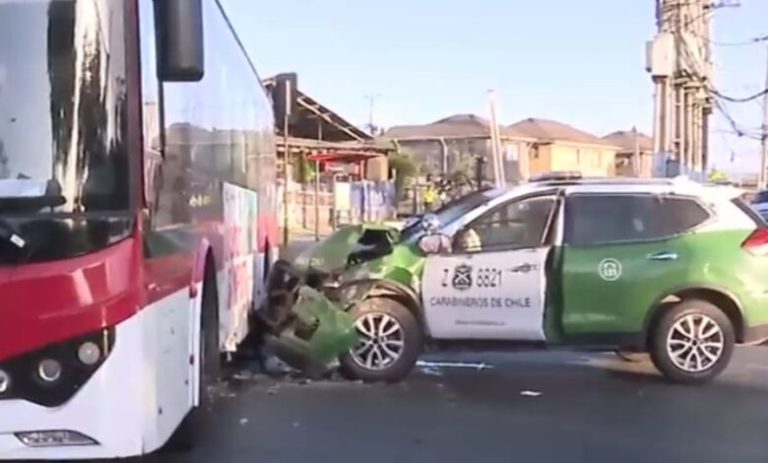 Pudahuel: dos carabineros resultan lesionados tras colisión entre ...